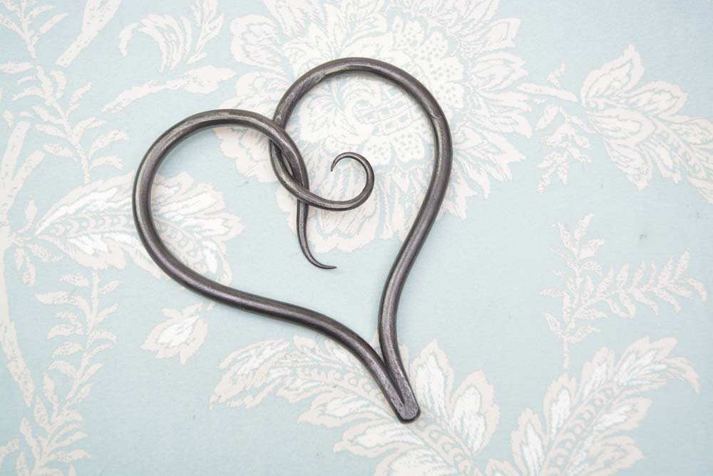 Swann Forge Handmade Artisan Wall Hanging Scroll Hearts